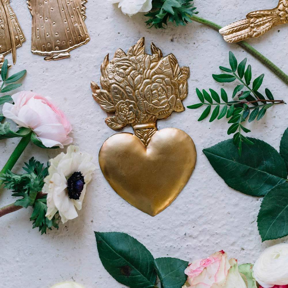 Boncoeurs Heart Bouquet Ornament — The Cross